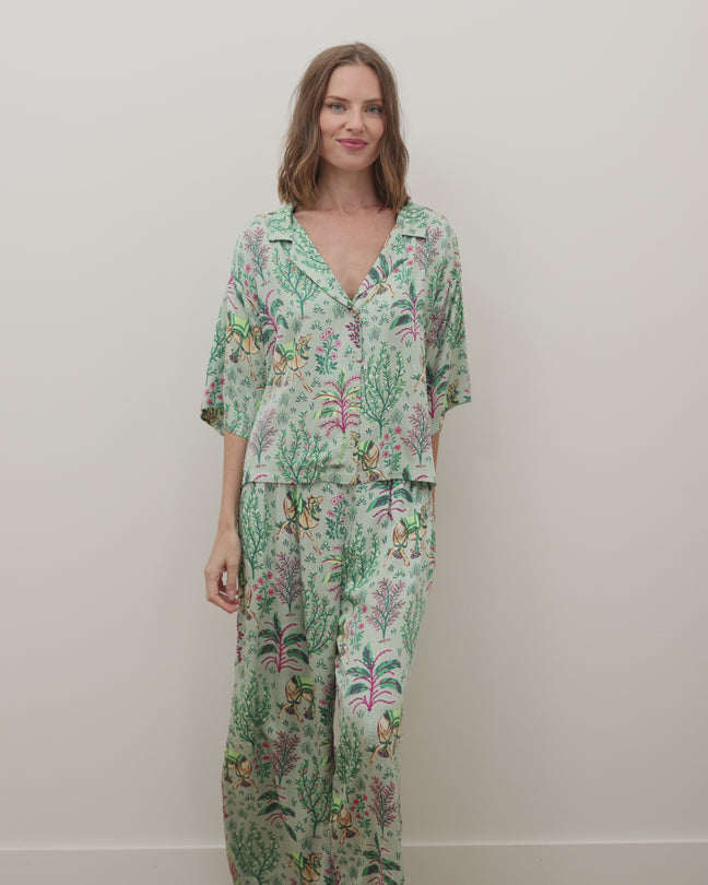 Camel's Courtyard - Eco Satin Wildest Dreams Set - Avocado – Printfresh